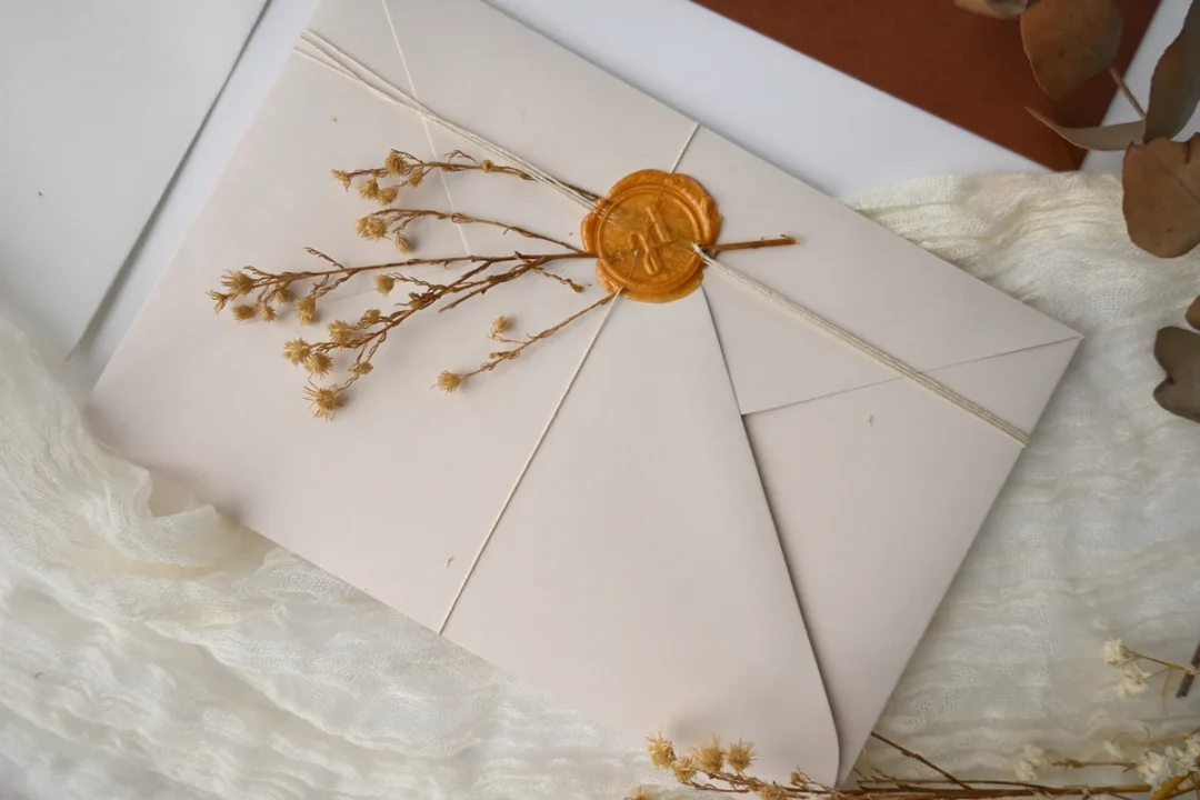 1st Anniversary Paper Gifts: 50 Ideas, Card Wording & DIYs for the ...