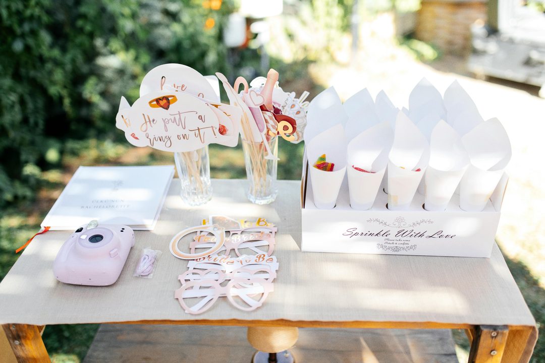 Wedding Photo Booth Ideas: DIY Setup Guide & Inspiration - Paperlust